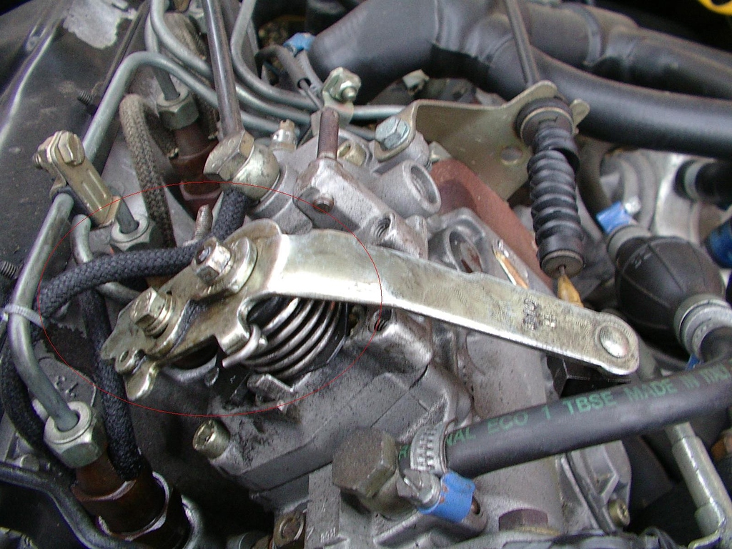 Diesel läuft beim gashebel(?) raus - Motoren WBX (Wasserboxer T3 ...